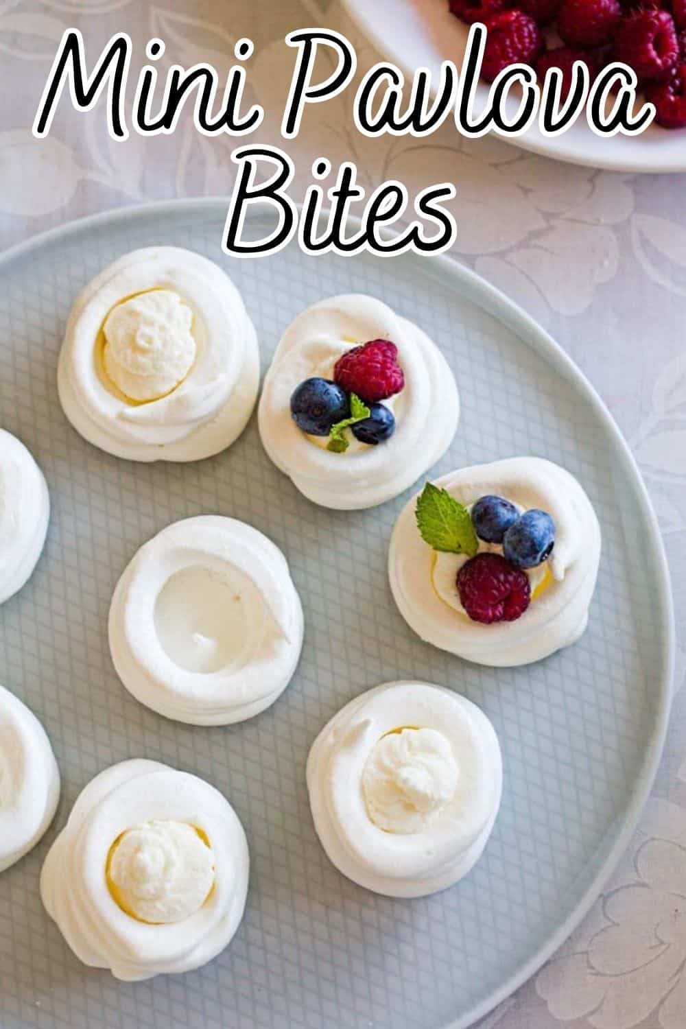 Mini Pavlova Recipe - Sunday Supper Movement